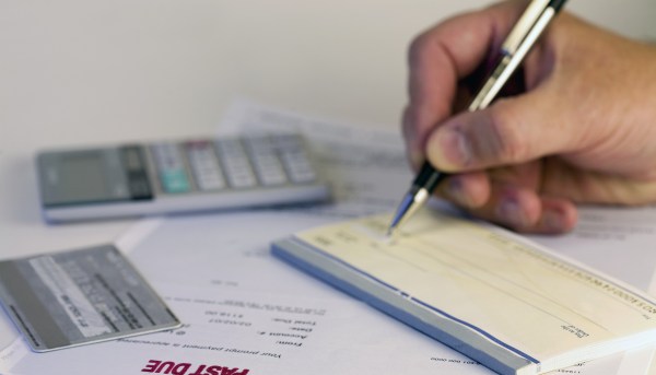 Typical Checking Accounts Pay 0% Interest. But One Earns Upwards of 6% ...