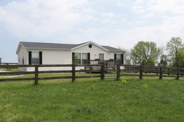 Haunted Horse Farm | Would You Live Here? Real Life Haunted Homes For ...