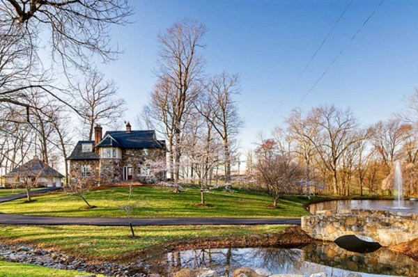 Elizabeth Taylor | Homes on the Real Estate Market Owned by Broken-Up ...