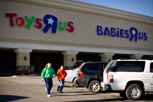 Price Matching ‘R Us? Another Giant Retailer Says It’ll Match Online ...